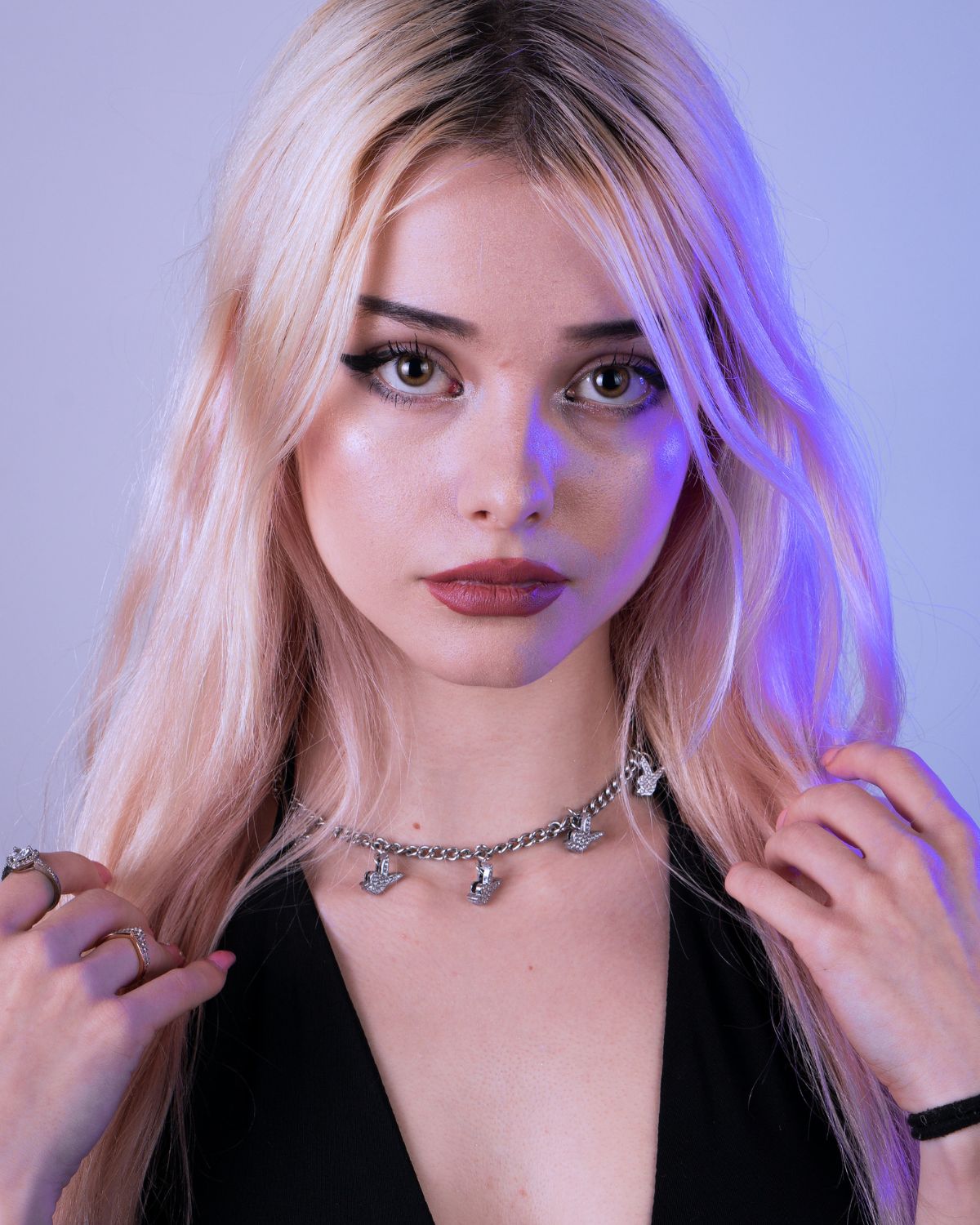 Đeo Dây Chuyền Bạc Có Tác Dụng Gì Mà Nàng Chưa Biết? – JUNIE VN